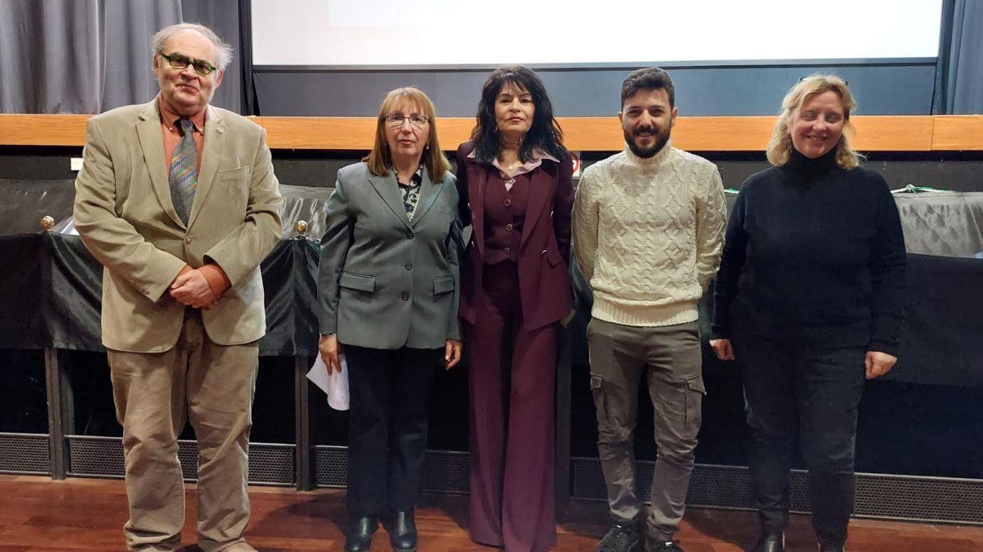 Monito di Matteo, 13 anni, alunno: "Odio e guerre, serve rispetto"