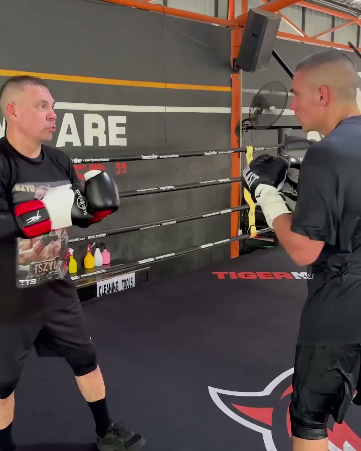 Tim Tszyu Woking With His Father Kostya Tszyu Getting Ready For Vergil ...