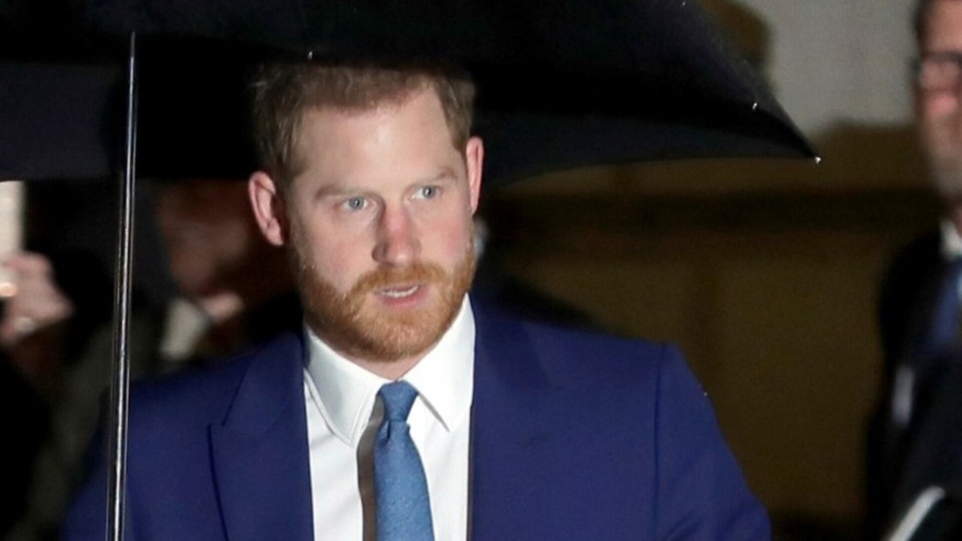 Royal expert claims there were 'leaks' inside Prince Harry's circle ...