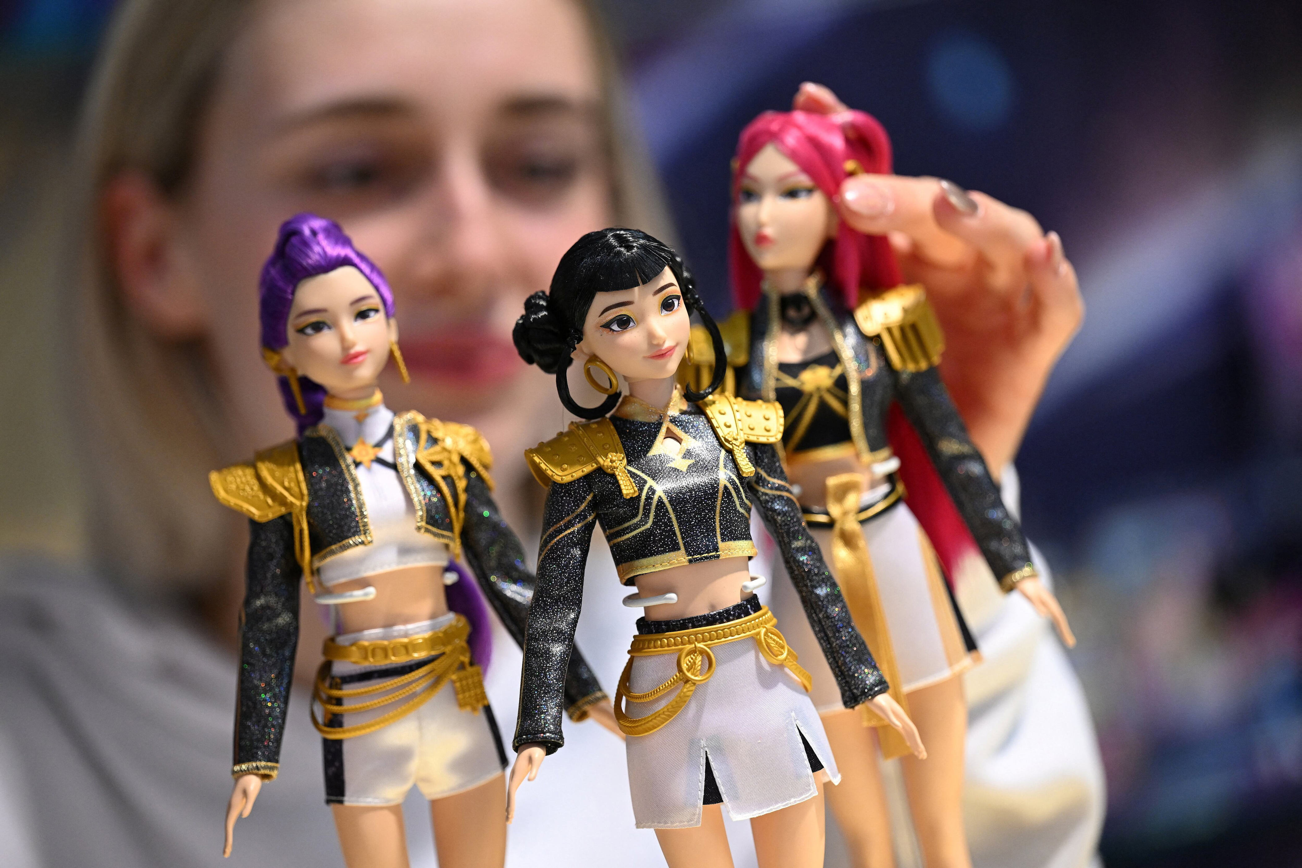 Mattel Unveils Barbie Dolls Inspired by Netflix's KPop Demon Hunters ...