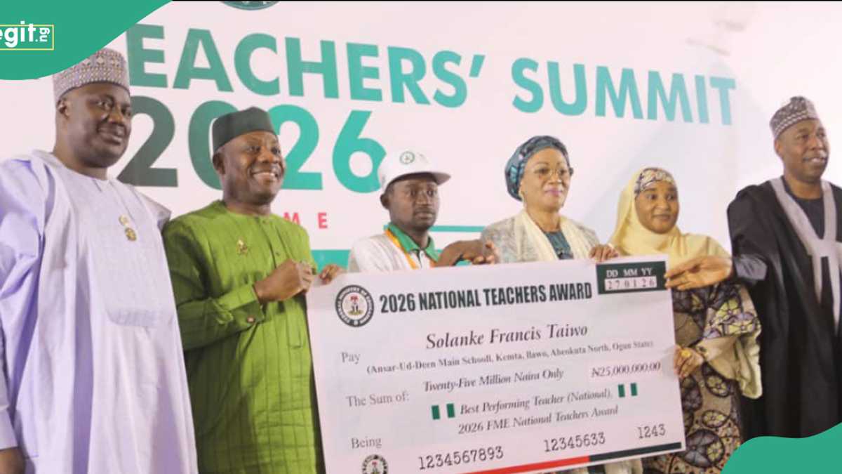 Primary school teacher emerges Nigeria’s overall best educator