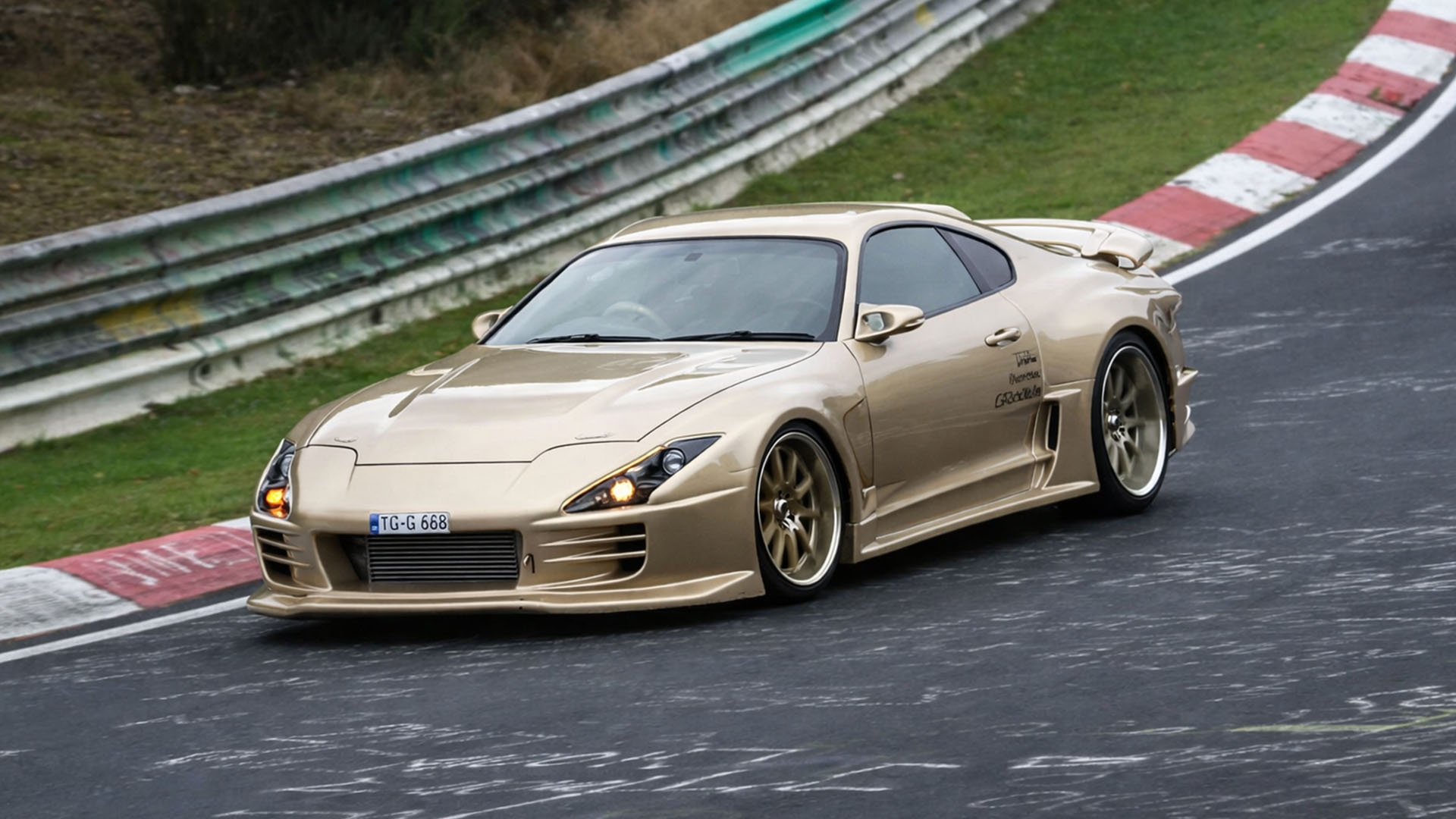Toyota Supra Top Secret repérée lors d’une journée circuit au Nürburgring
