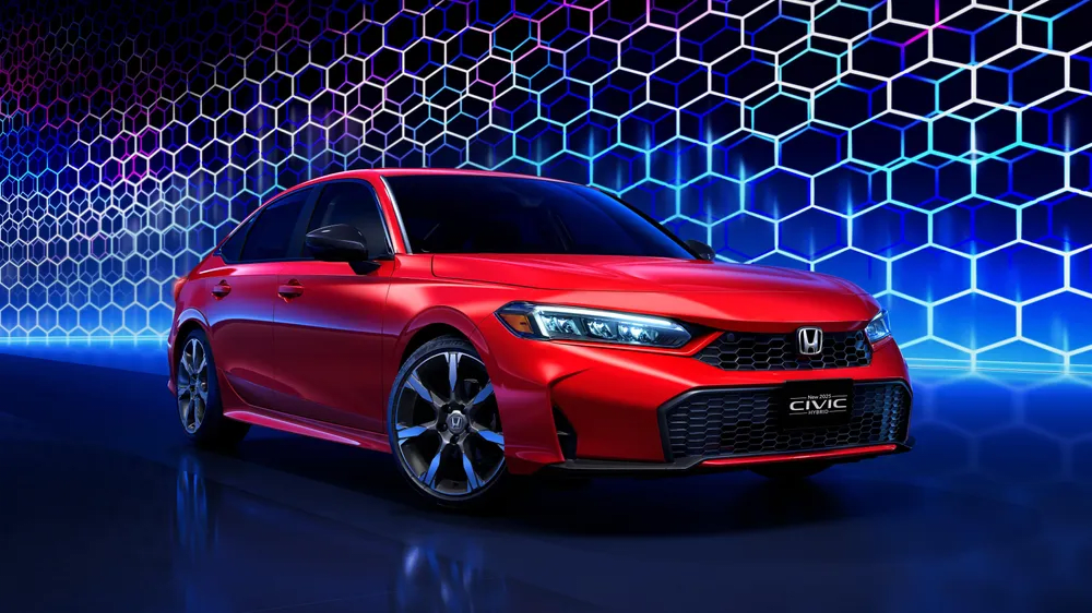 40 mph on ice—why one viral Honda Civic video has safety experts cringing