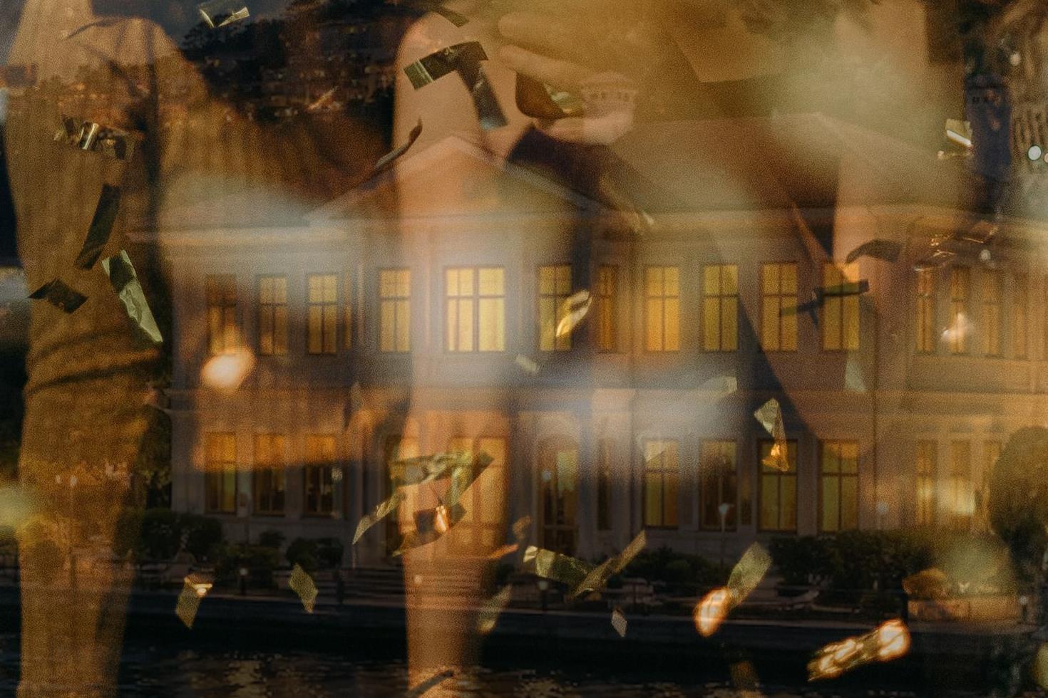 Seks partilerinin barmeni itirafçı oldu! 20 ünlünün ismini verdi