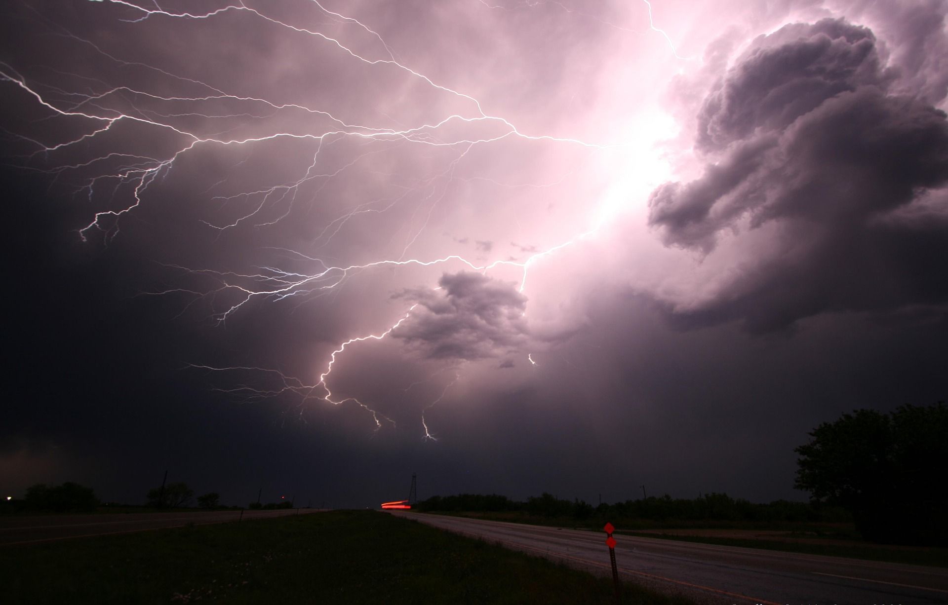 Portadas | Tras la tormenta, la bronca (habitual)