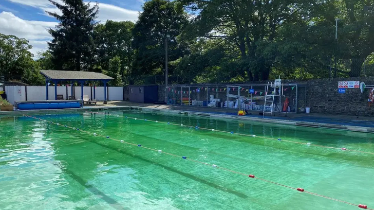 Open air swimming pool hopes for new lease of life