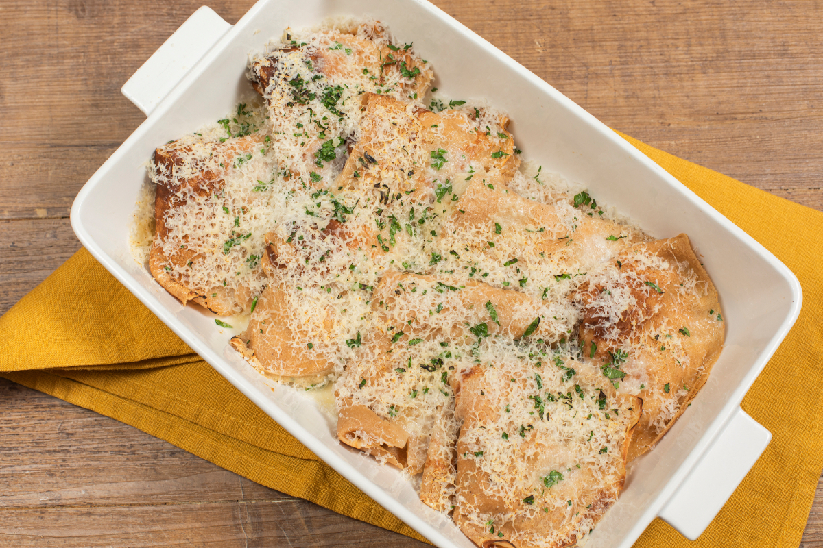 Chestnut crepes filled with ricotta and mushrooms