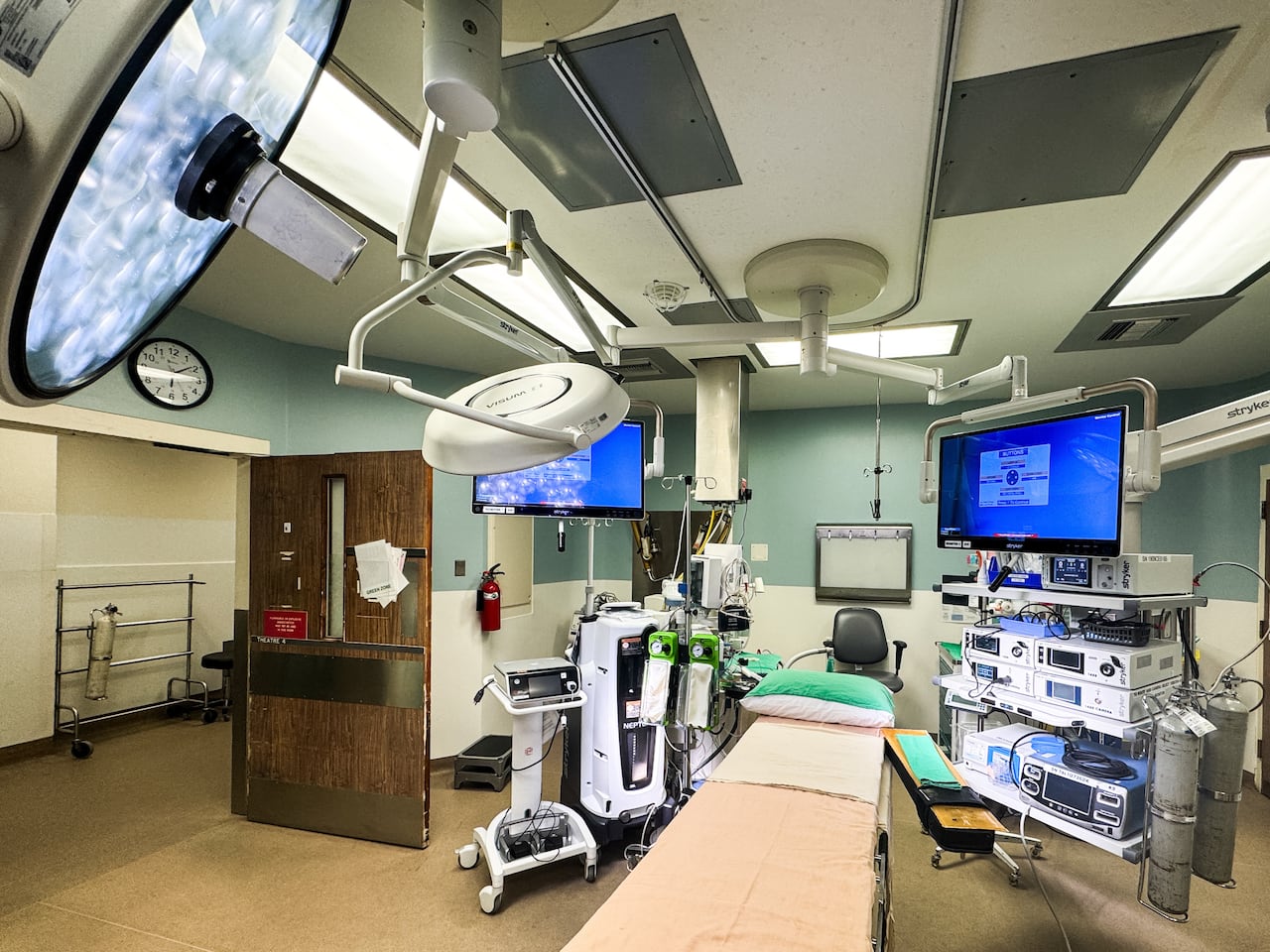 Winnipeg's Victoria Hospital upgrading surgical theatre, plans to ...