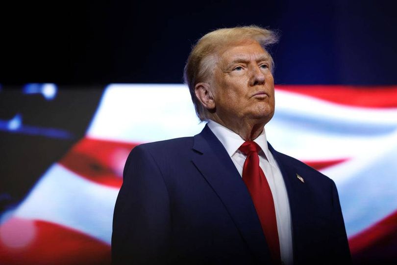 Donald Trump rattled: 4 ways strongman act is over - heckled, ridiculed ...