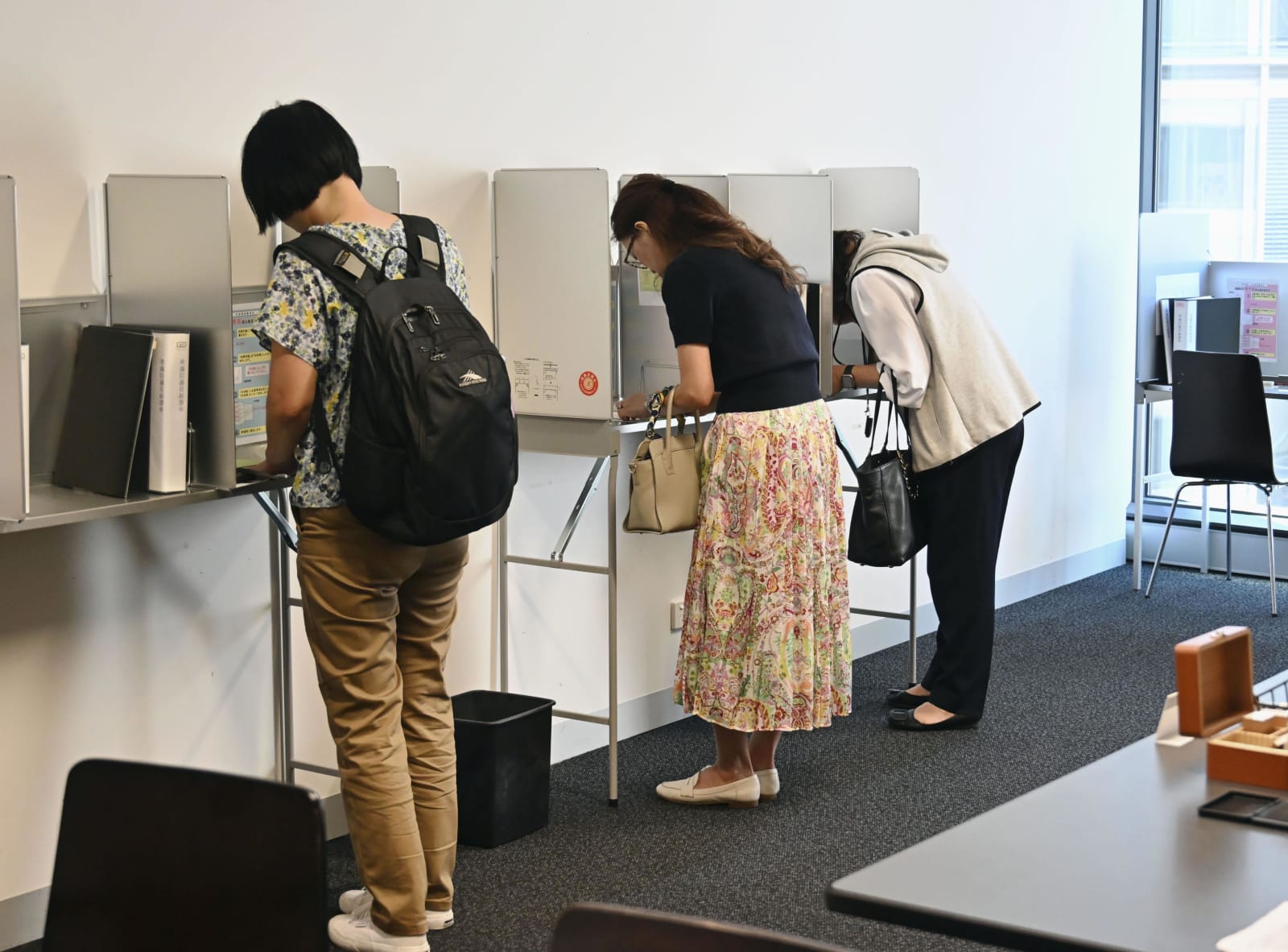 Early voting for Japan's lower house election begins