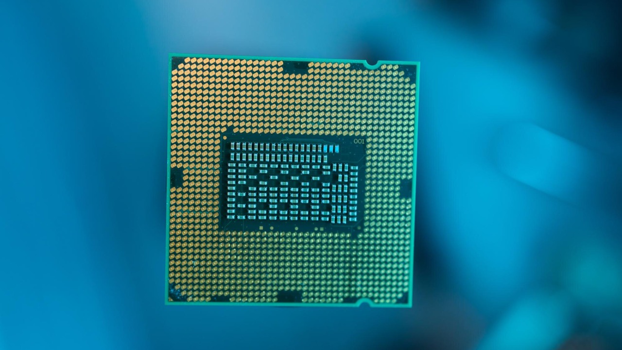 Microsoft unveils next-gen AI chips to challenge Nvidia’s software power