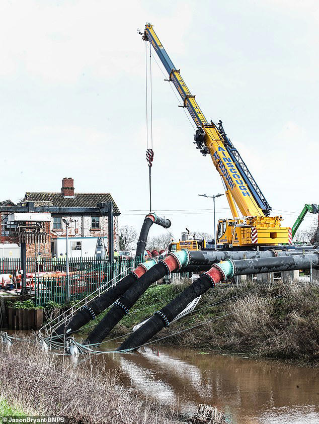 Storm Chandra turns deadly: Lorry driver is killed after crashing into ...
