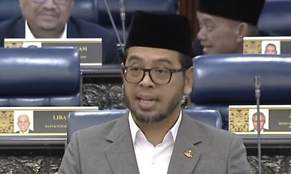 Malaysia minister blames work stress for LGBT cases