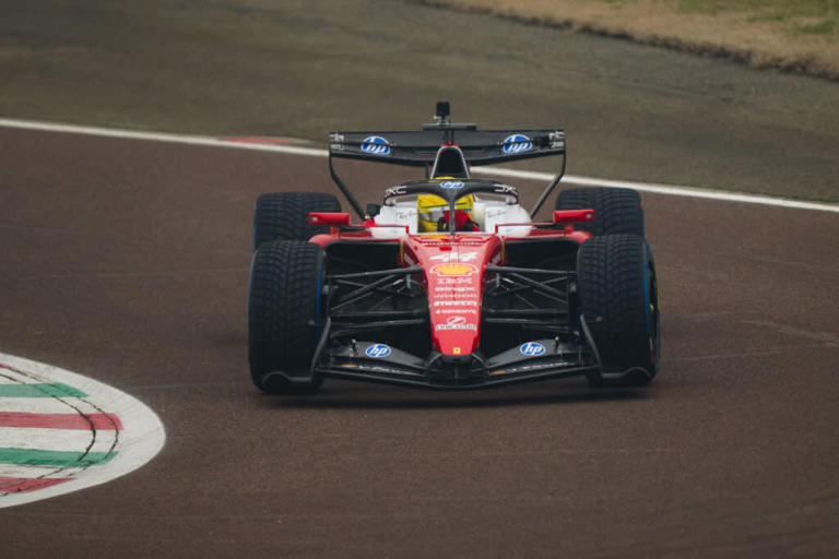 Karun Chandhok raises early concerns over Lewis Hamilton and Ferrari in ...