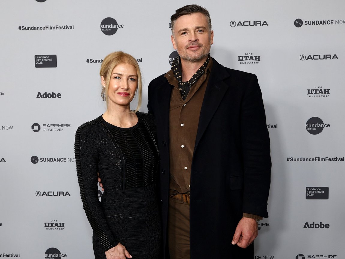 Smallville star Tom Welling: Red carpet comeback with his wife