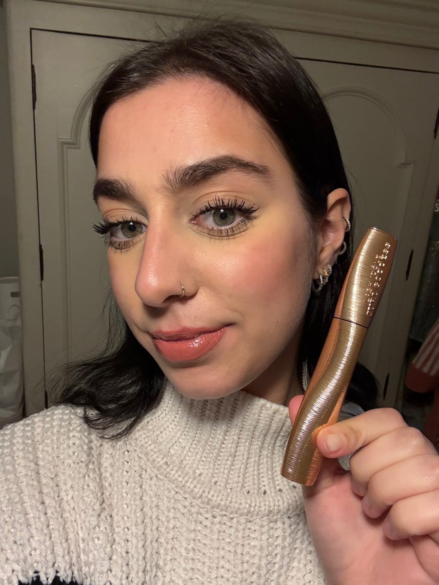 Lancôme's new mascara adds 800% volume and 150% curl to lashes, the ...