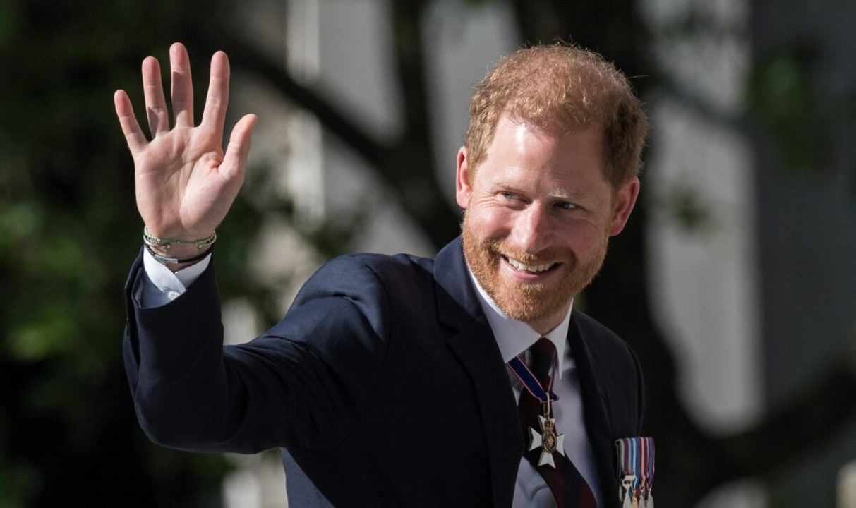 Prince Harry hires PR firm for Invictus