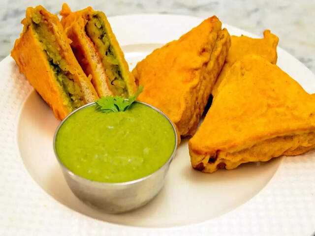 Delicious bread pakora recipe for a cozy winter morning