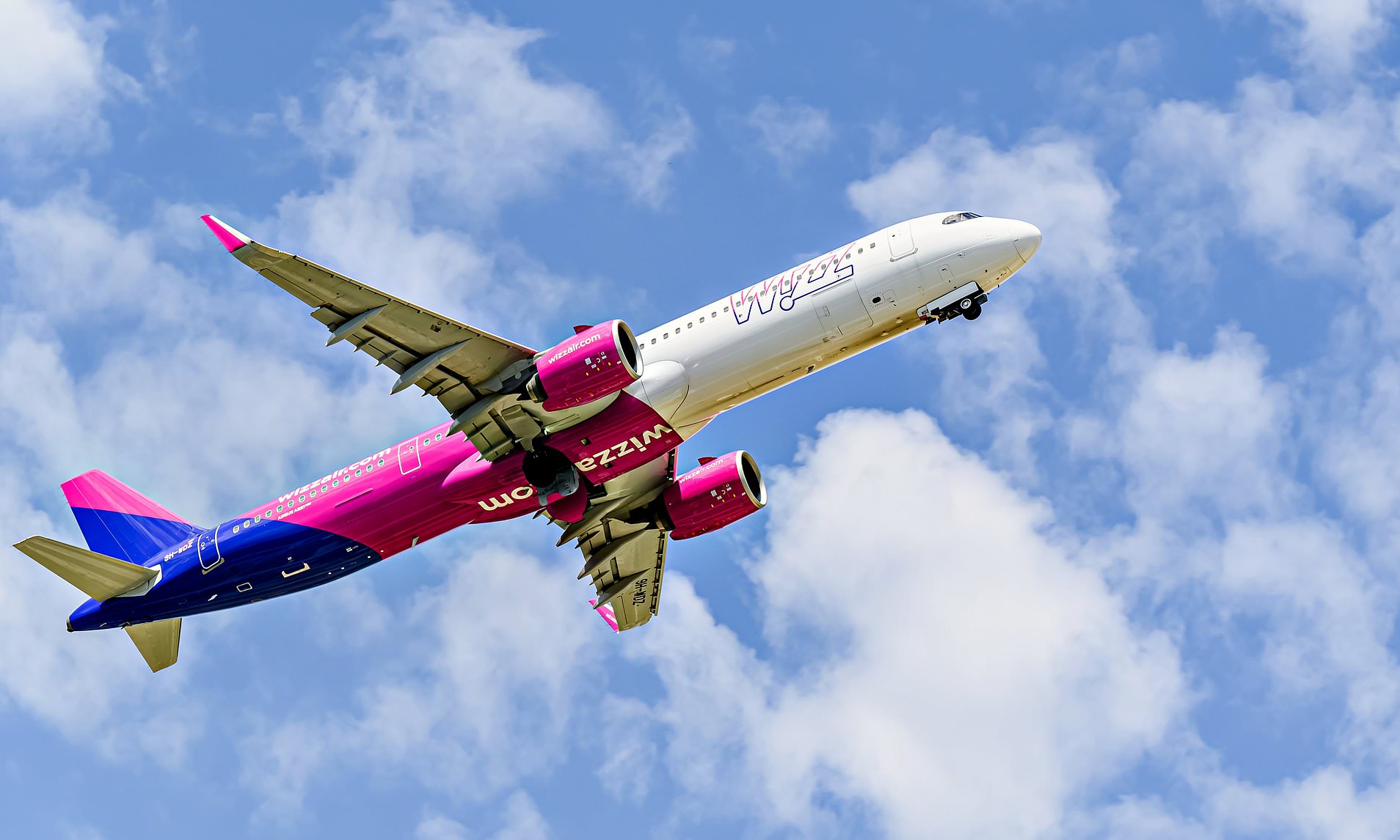 Budget airline Wizz Air seeks permission to fly from UK to the USA