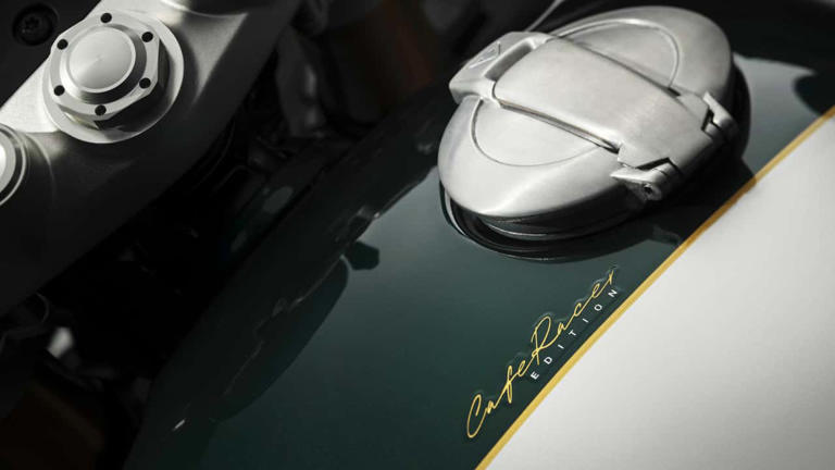 Oh snap, check out Triumph's glorious new limited edition cafe racer