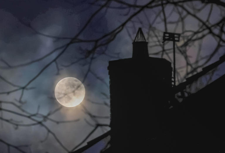 How to see the Snow Moon light up UK skies this weekend