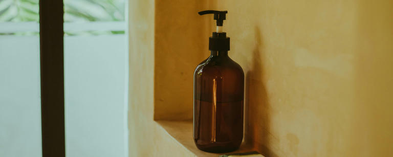 Savon solide ou gel douche : lequel dure vraiment le plus longtemps