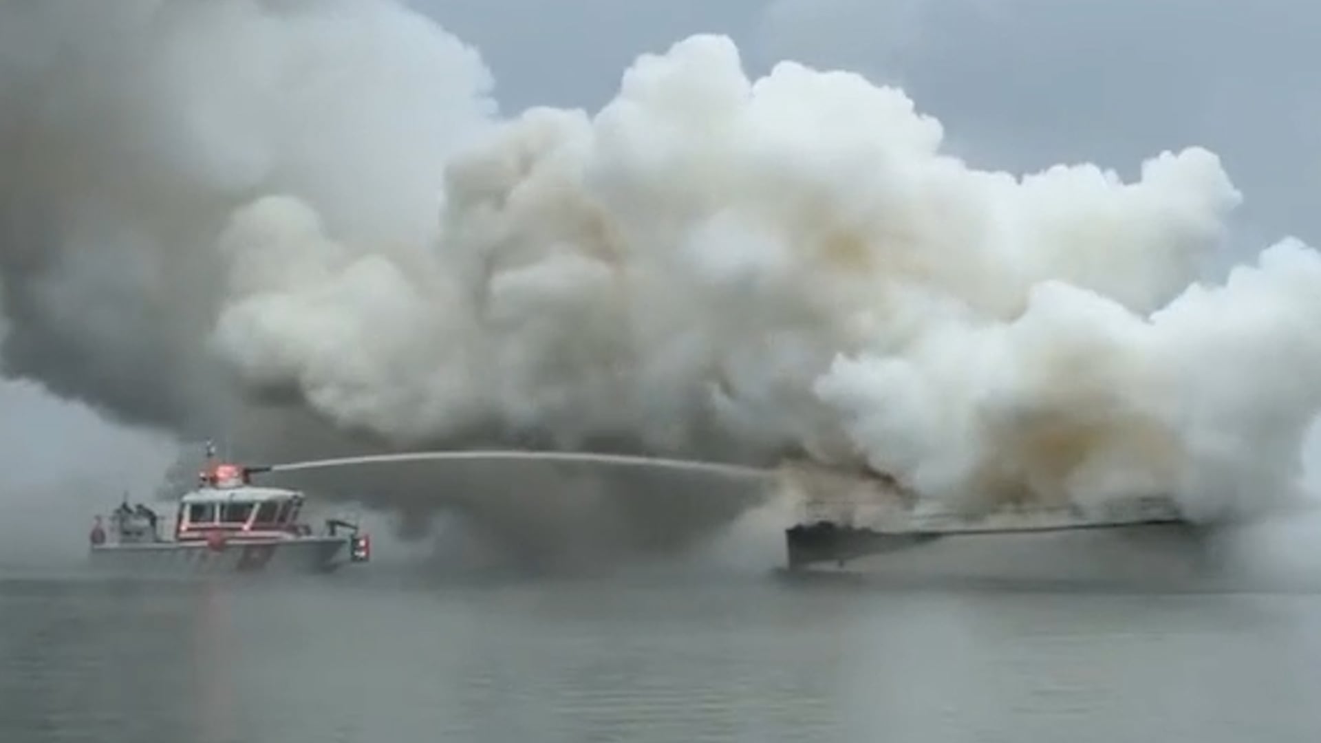 Massive boat fire on Lake Norman in North Carolina