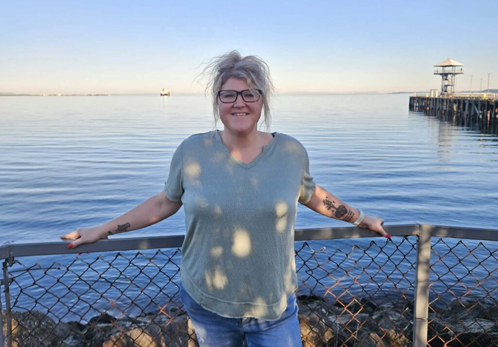 Mom lost 100lbs with Ozempic after feeling embarrassed when she saw ...