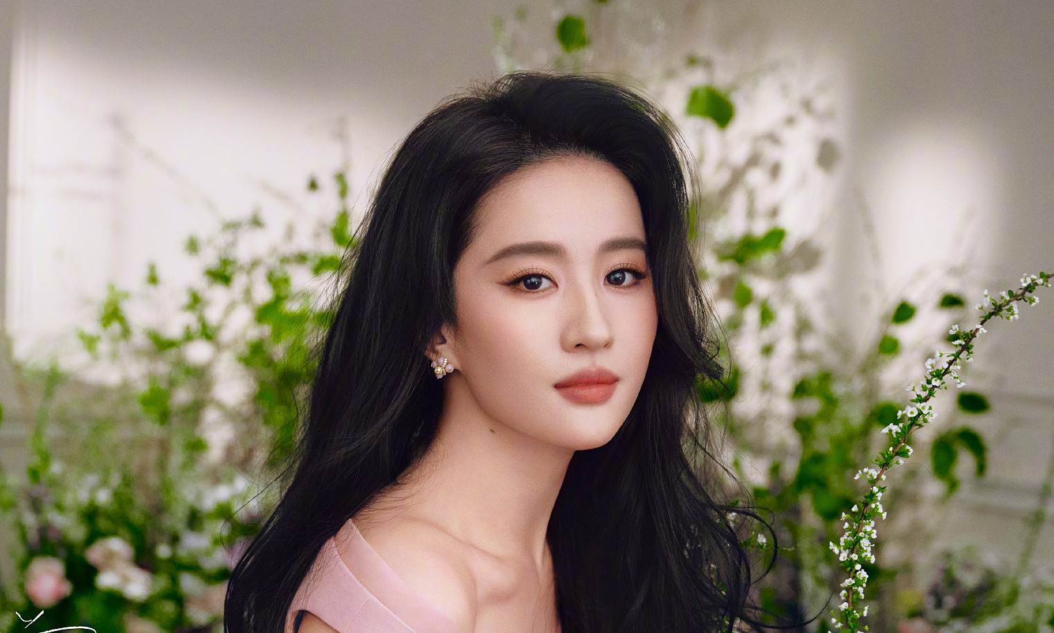 Liu Yifei in high demand for luxury brand endorsements