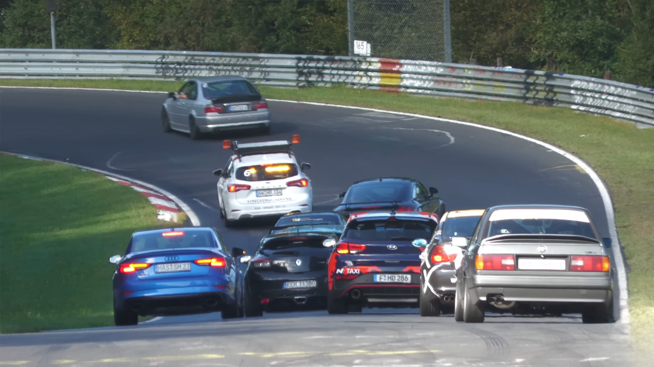Big crash at the Nürburgring Touristenfahrten Nordschleife