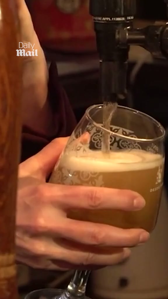 Chancellor Rachel Reeves pours pints at the Goldsmith Arms pub
