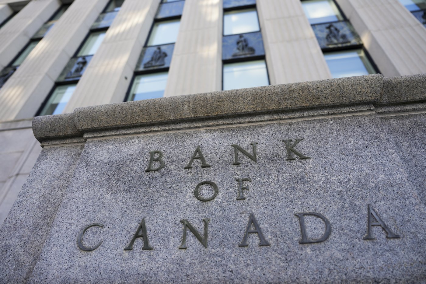 Bank of Canada holds key interest rate steady at 2.25% in soft economy
