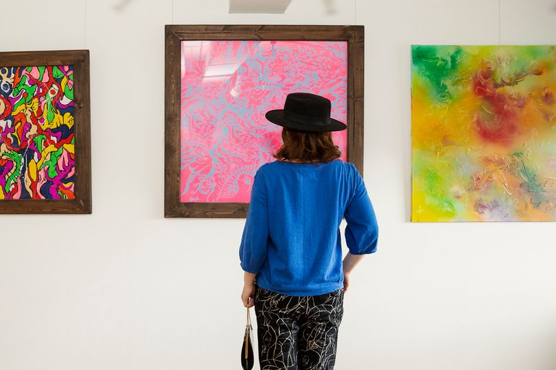 Woman sits in crowd at Margate art show and then people realise who it is
