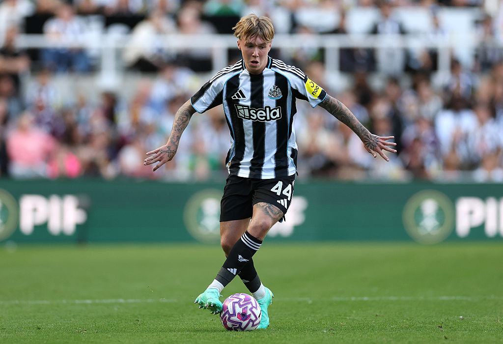 Newcastle United 20y/o spotted in training despite being told he can ...