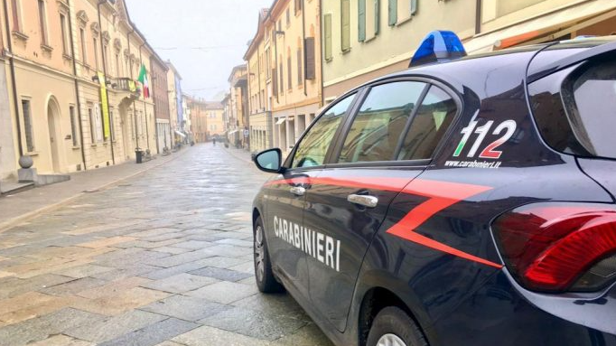 Raid notturni nei locali di Scandiano, incastrato il "ladro in tuta bianca"