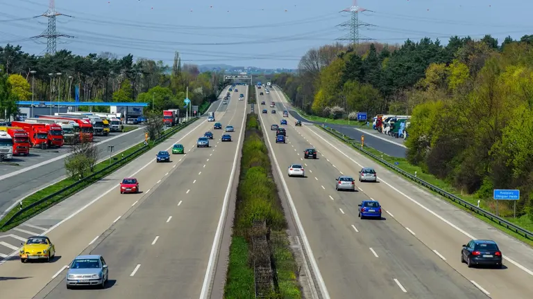 Autorijden door België wordt mogelijk peperduur: komt er een tolvignet ...