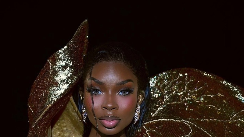 Olandria Carthen dazzles in golden glam at Rahul Mishra's Paris Couture ...