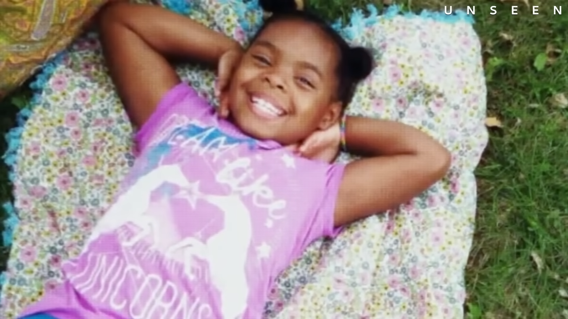 Run and don't look back - a mother steps in front of the gun