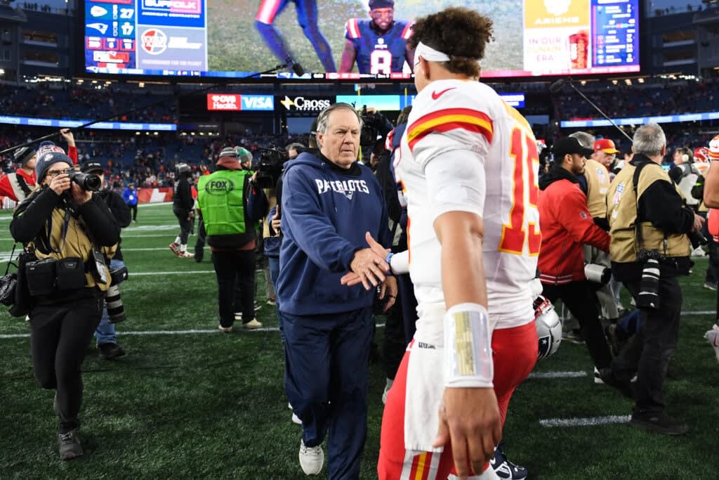 Patrick Mahomes makes 'insane' point about Bill Belichick being snubbed ...