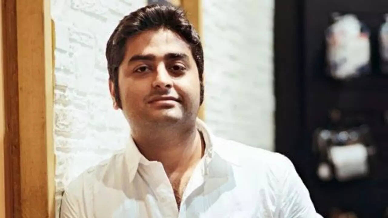 When Arijit Singh was just a dreamer, the old 'Mitwa' video resurfaced ...
