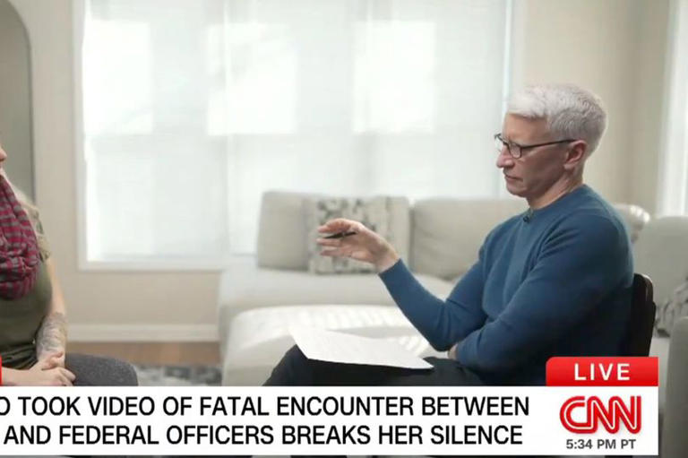 CNN viewers fume 'this is insane' as witness to Alex Pretti's shooting ...