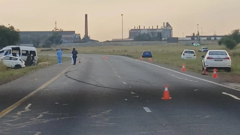 Gauteng shooting leaves six dead on R59 in Meyerton, two arrested