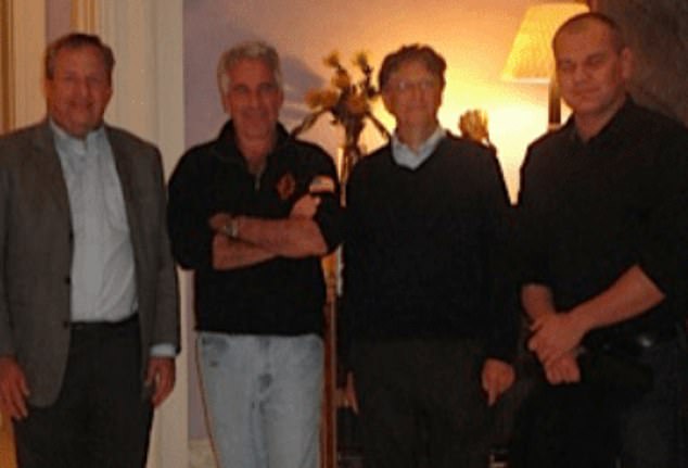 Melinda Gates throws ex-husband Bill to the wolves over Epstein: 'You ...