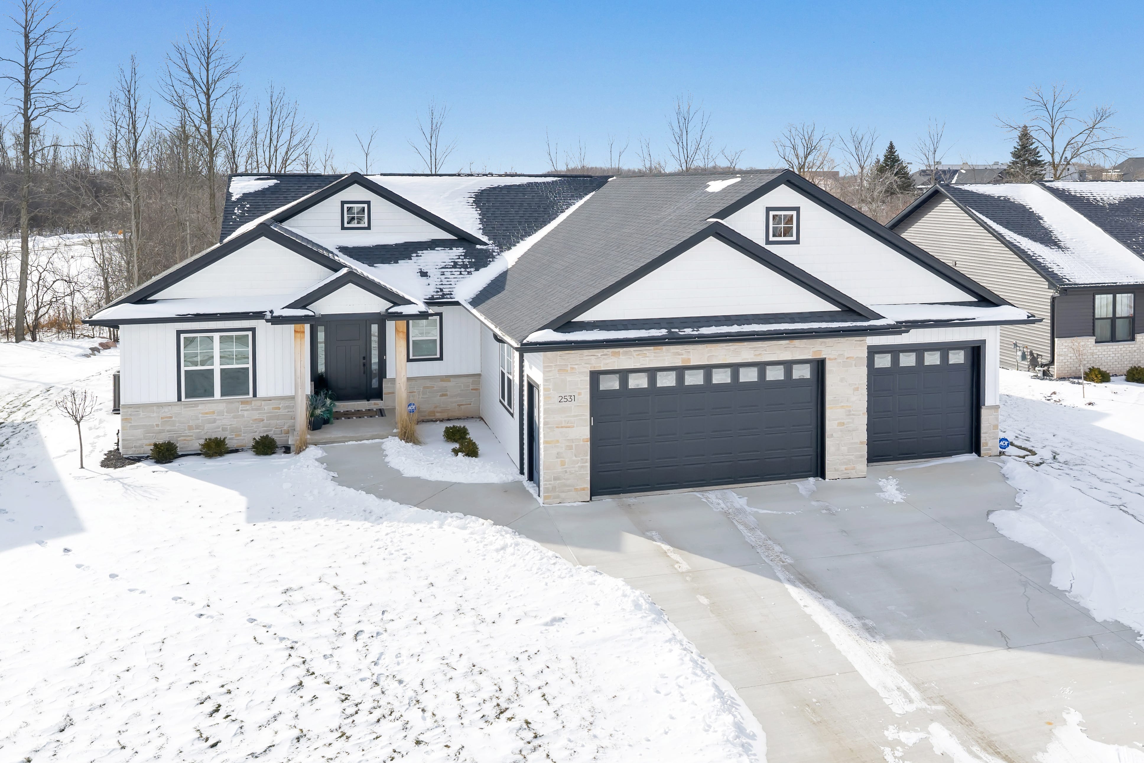 Former Packers coach Todd Hunt sells De Pere home, others listed