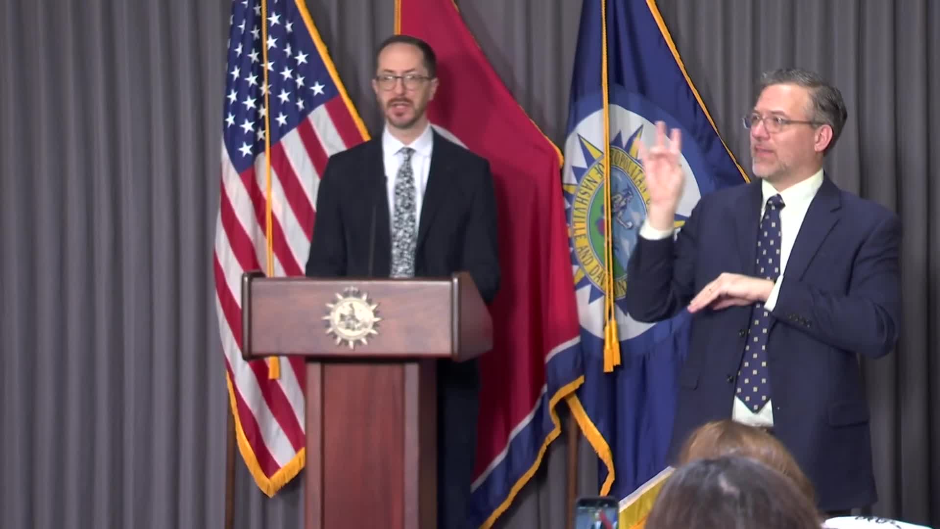 Nashville Mayor Freddie O'Connell thanks first responders, volunteers ...