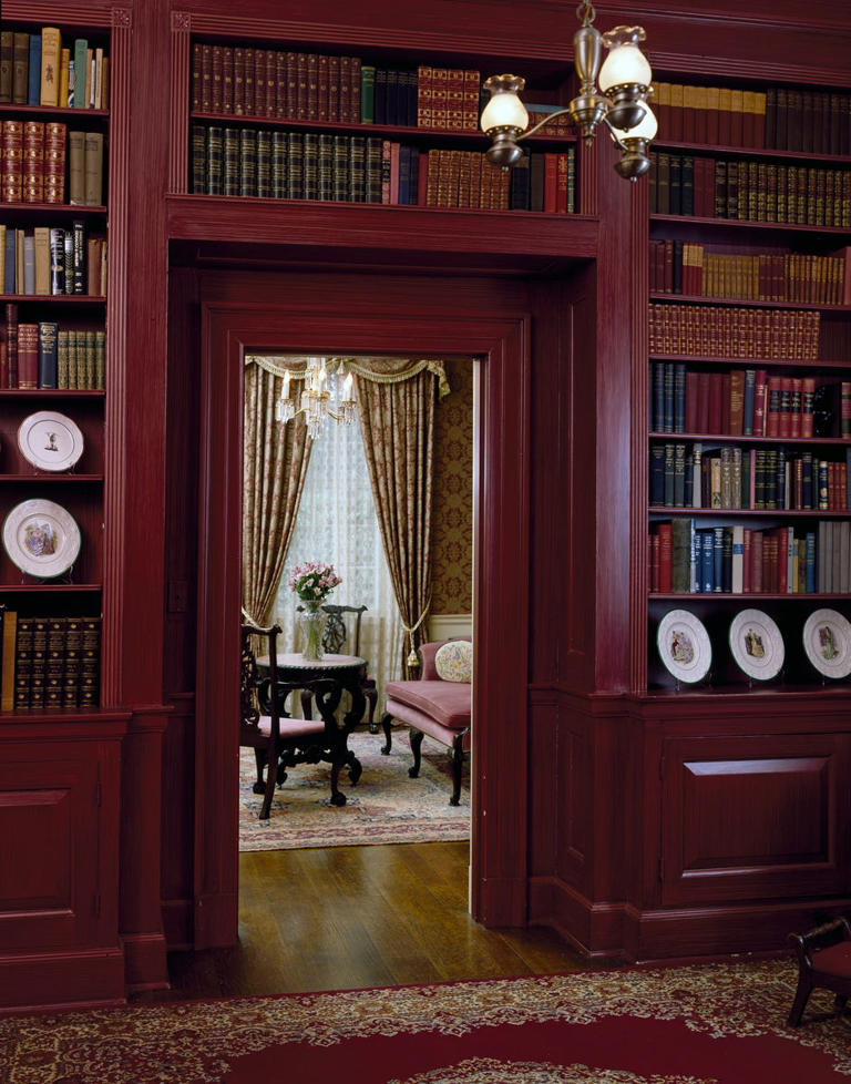 5 "Tacky" paint colors that are about to become cool again, according ...