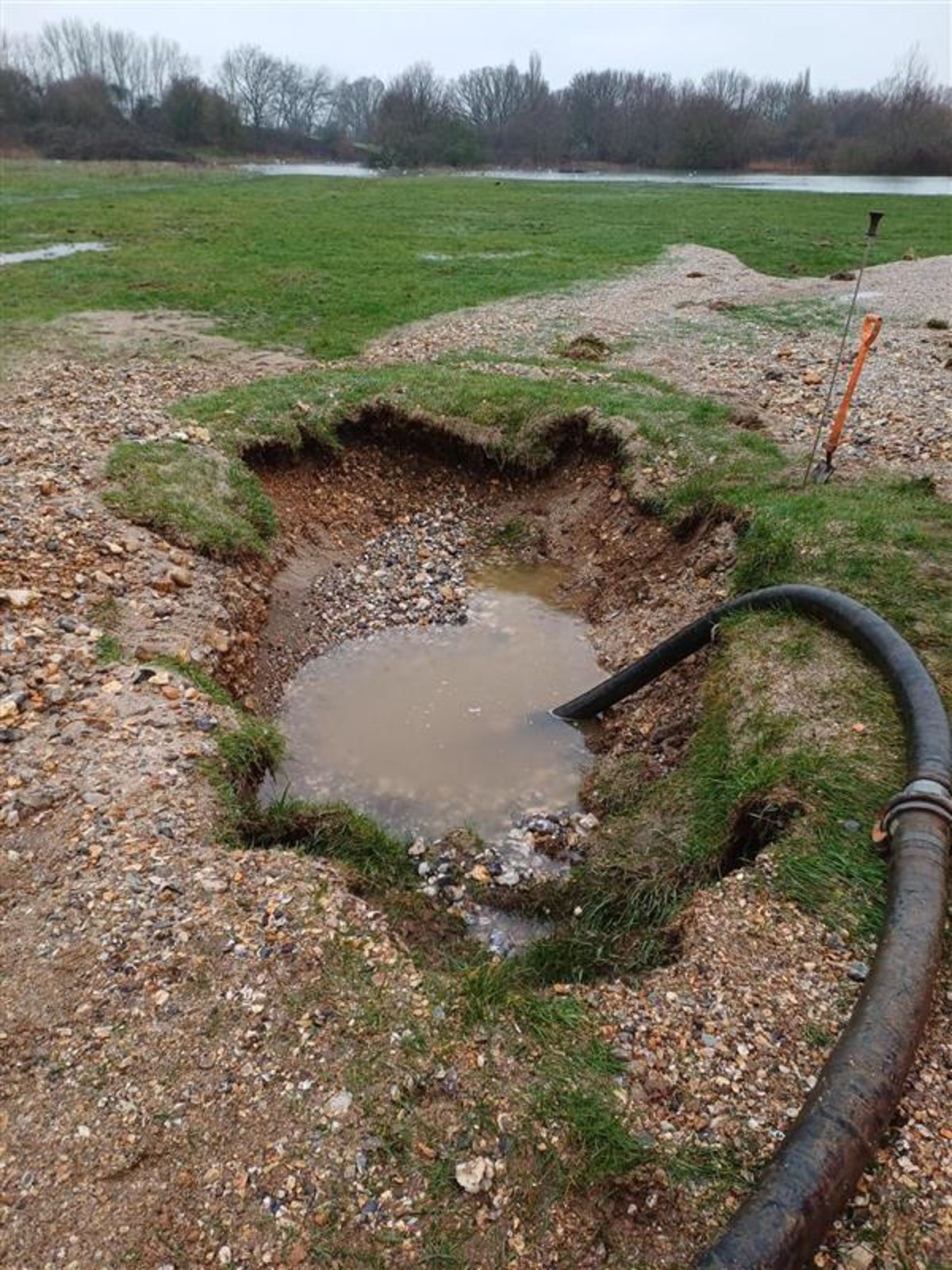 Burst main sparks fresh London water supply misery as homes cut off