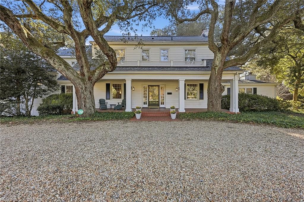 Charming 1928 cottage-style home in Norfolk, Virginia, offering 5 ...