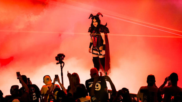 Former WWE women’s champion’s injury gets unfortunate SummerSlam ...