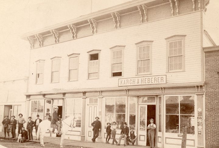 The evolution of shopping in 15 photos